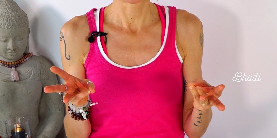 Bhudi Mudra - das Flüssigkeitsmudra - Be your dream